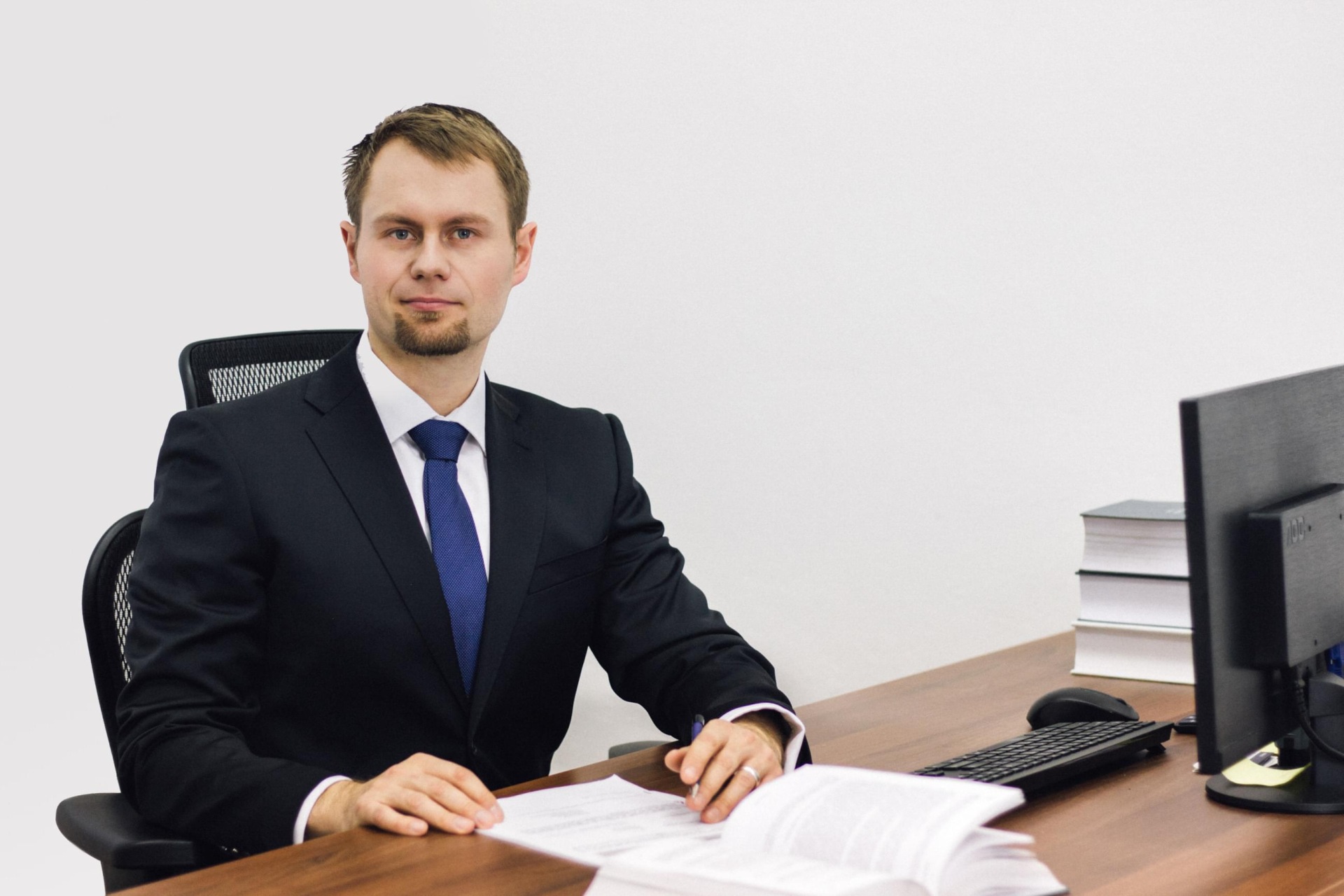 Jícha: Spojení exekucí k jednomu exekutorovi nepomůže | Češi v právu