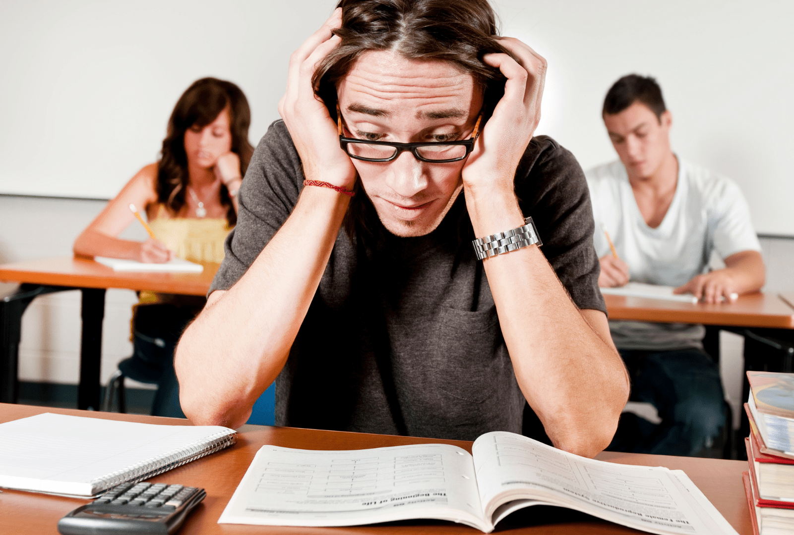 Musí otec platit výživné na věčného studenta? | Češi v právu